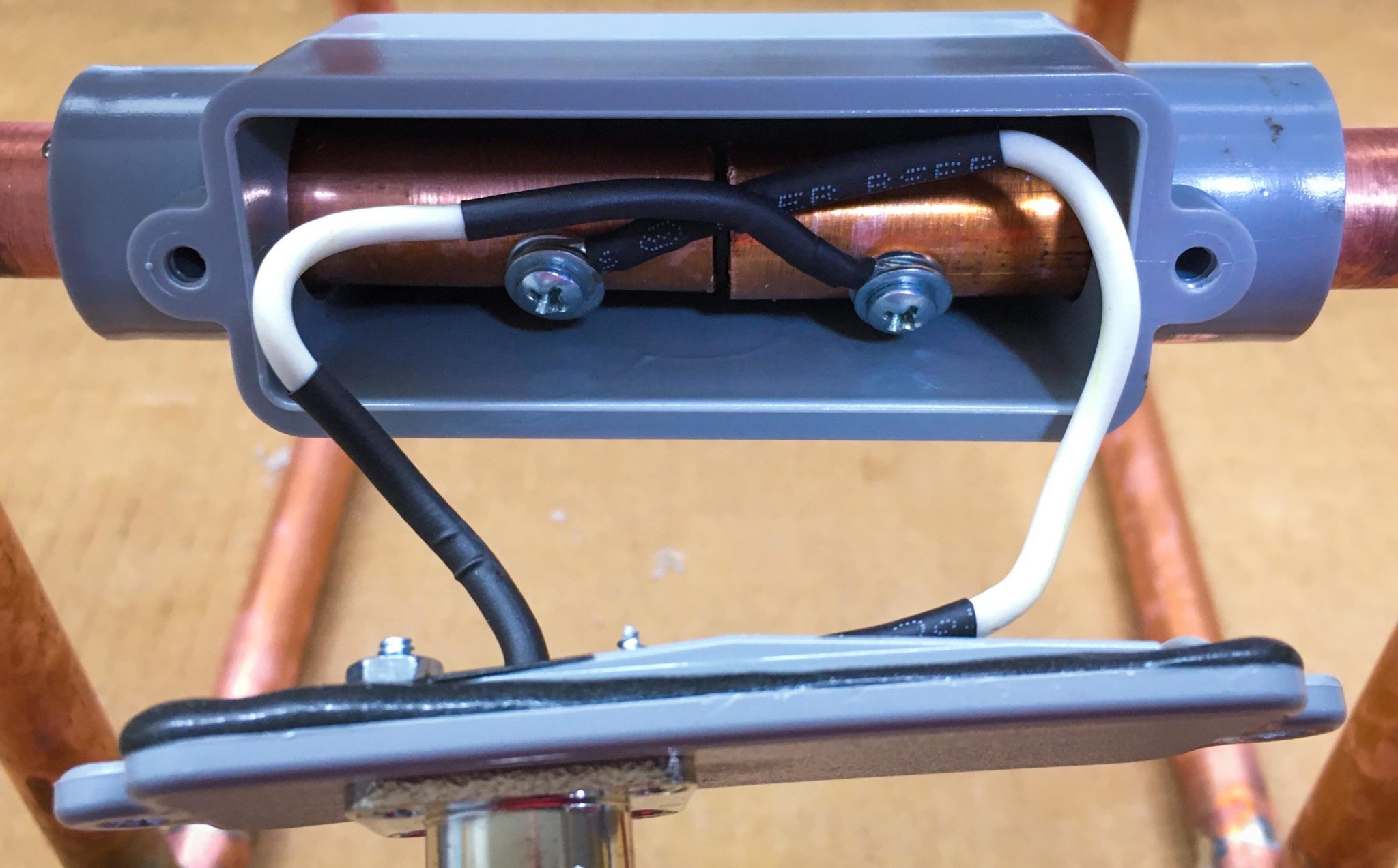 2 Meter Cube Antenna – Fuzz The Pi Guy