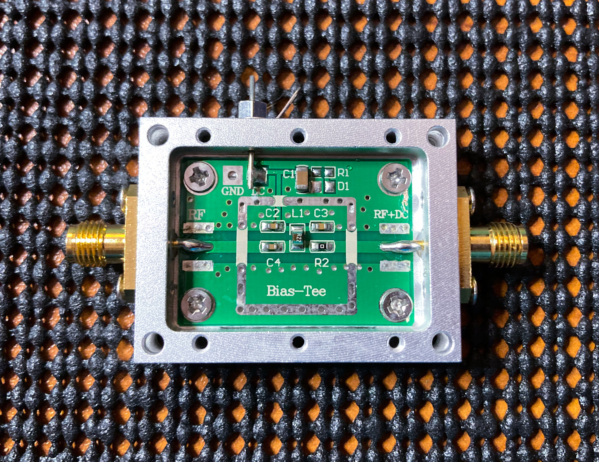 Bias-Tee | 1-50 Volt – Fuzz The Pi Guy